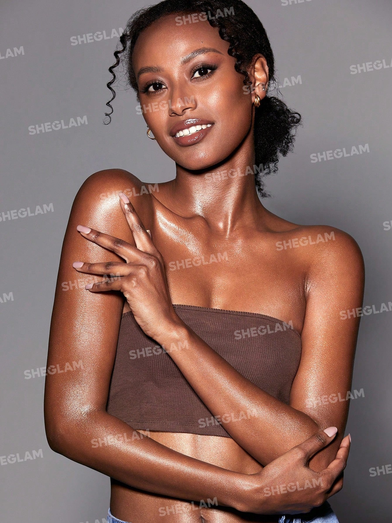 SHEGLAM Sunkissed Body Highlighter Negative Apparel